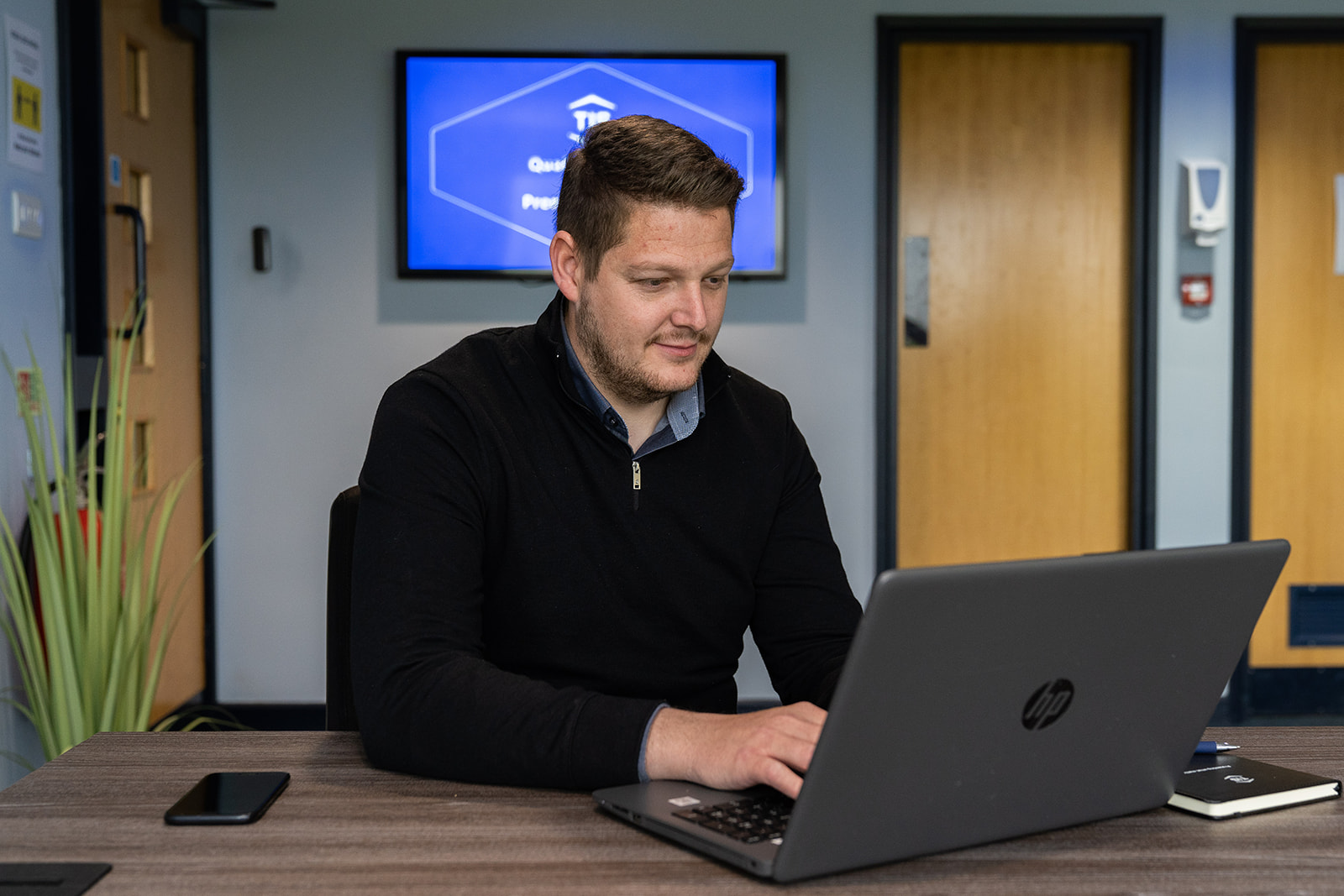 Daniel Renshaw - TIS